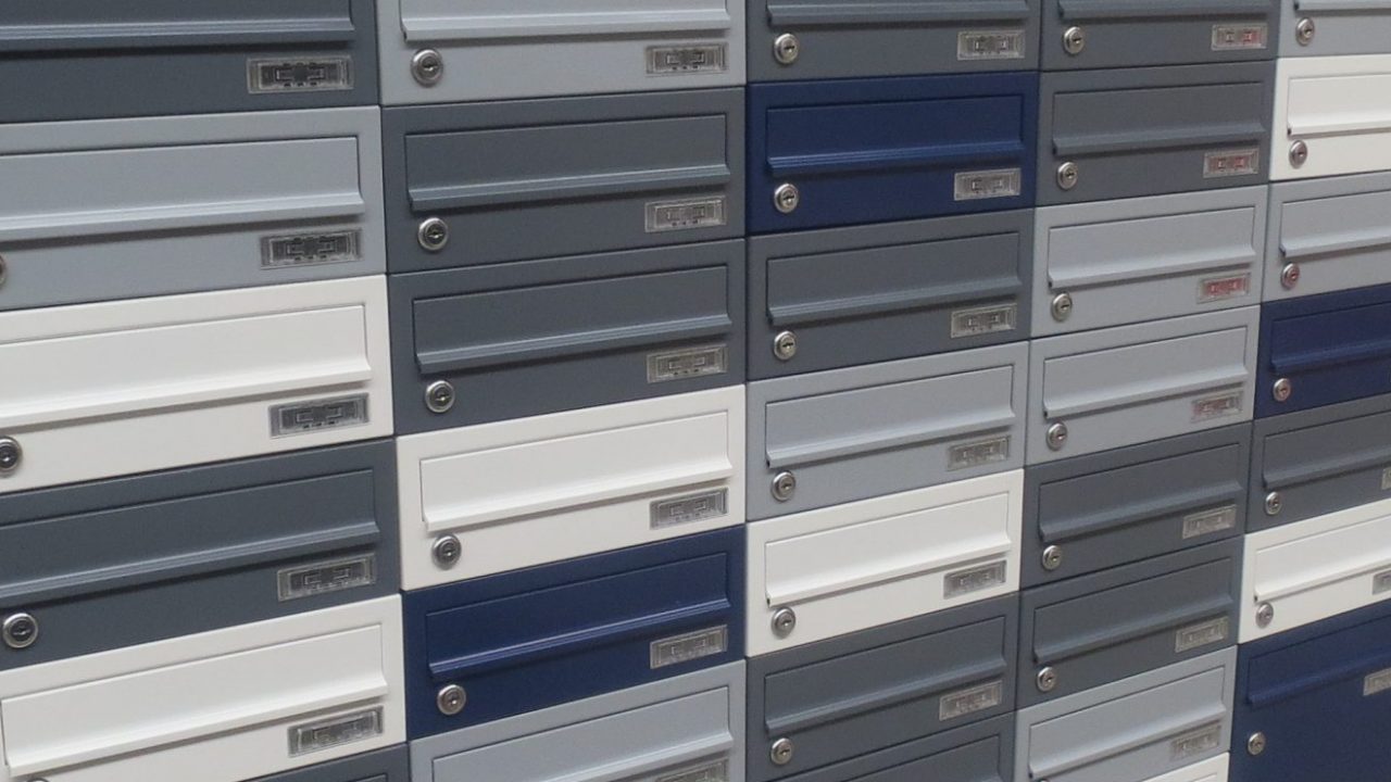 Console 1 | MailboxesGB