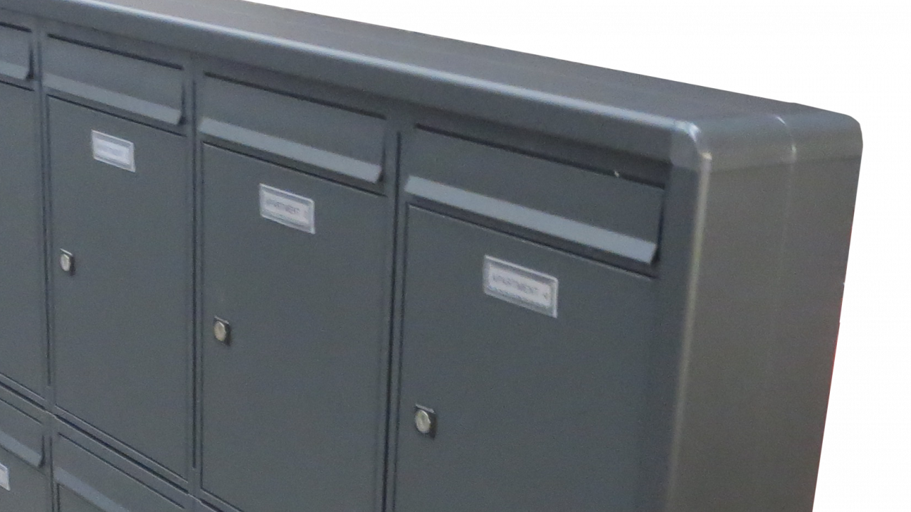 surrounds and leg stands | MailboxesGB